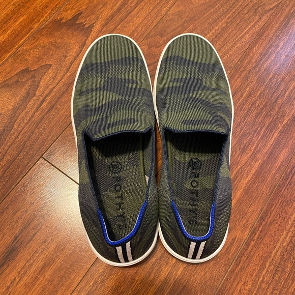 Rothy's | Shoes | Sage Green Camo Rothys Sneakers Size 9 Excellent ...
